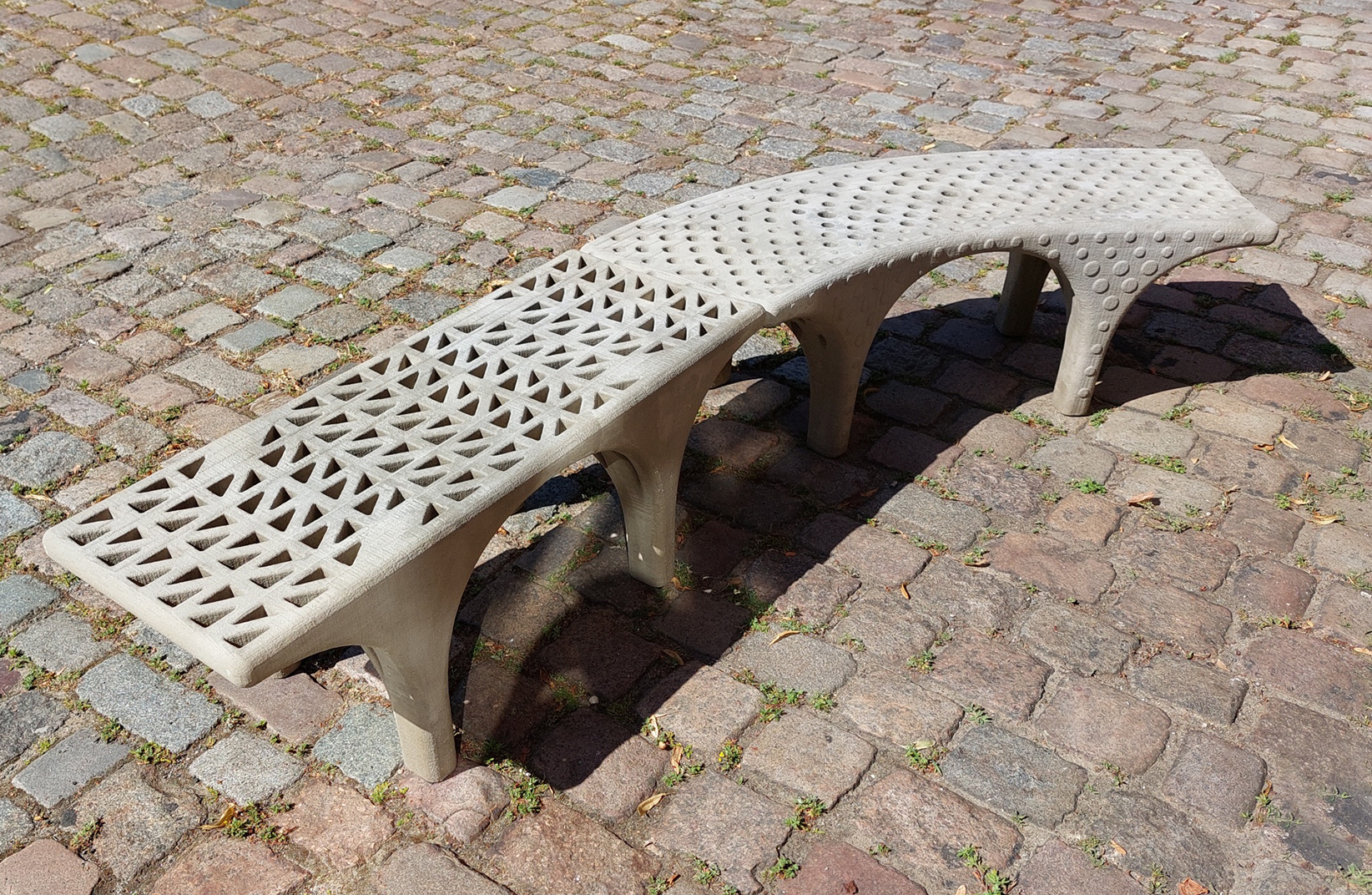 3D-printed concrete bench – Anna Hougaard